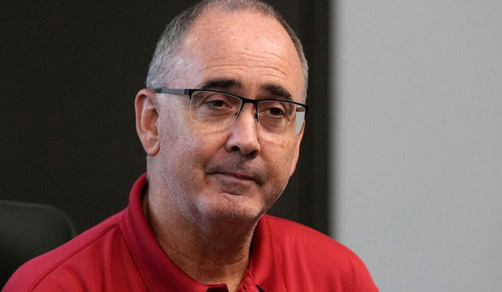 Shawn Fain: An In-Depth Look at the UAW President - Aitechtonic