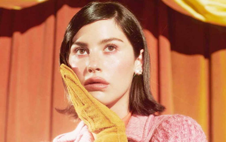 Gracie Abrams – Age, Bio, Height, Weight, Boyfriend - Aitechtonic