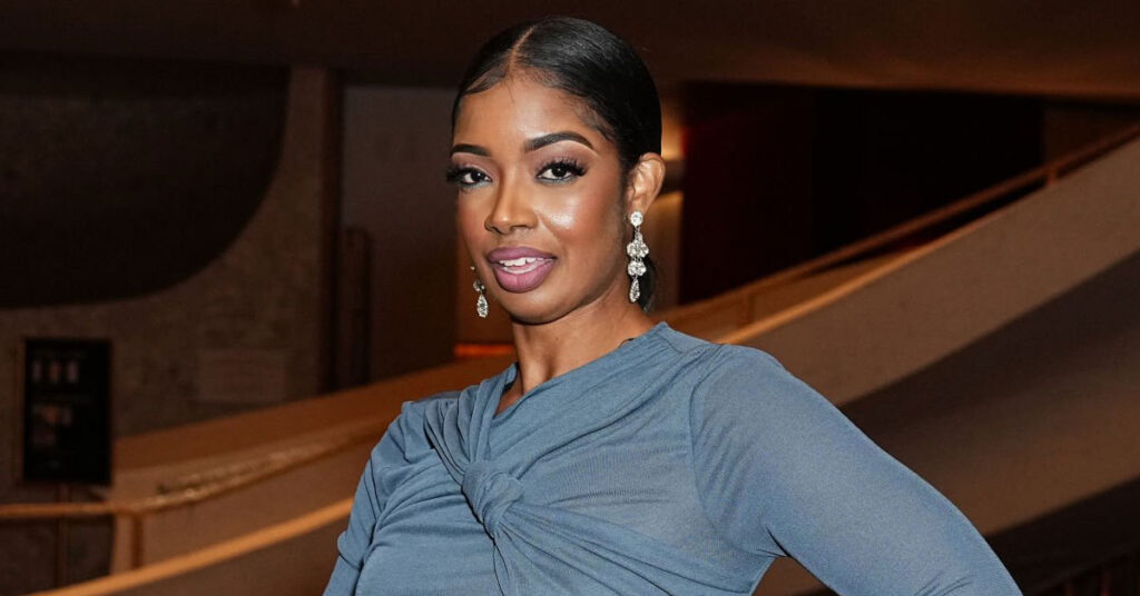 Arian Simone Wikipedia, Wiki, Books, Bio, Queen, Salary, Parents, Net ...