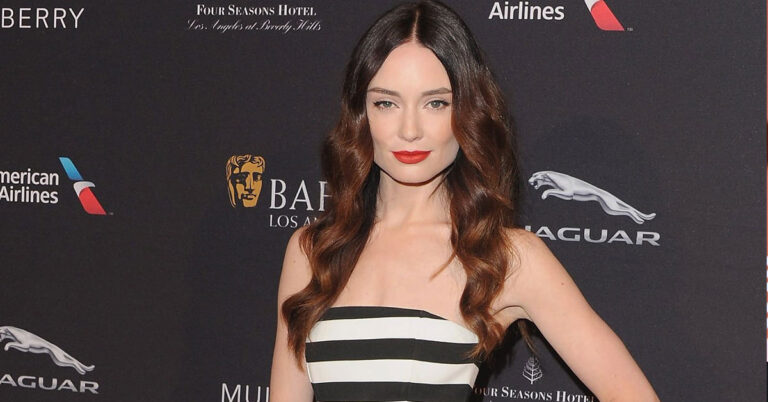 Mallory Jansen Bio, Measurements, Age, Wiki, Net Worth, Husband, Age ...