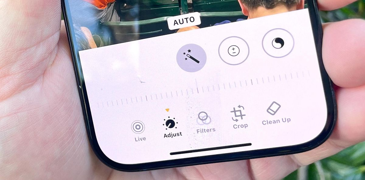 5 Best Apple Intelligence Features to Try on Your New iPhone, iPad, or ...