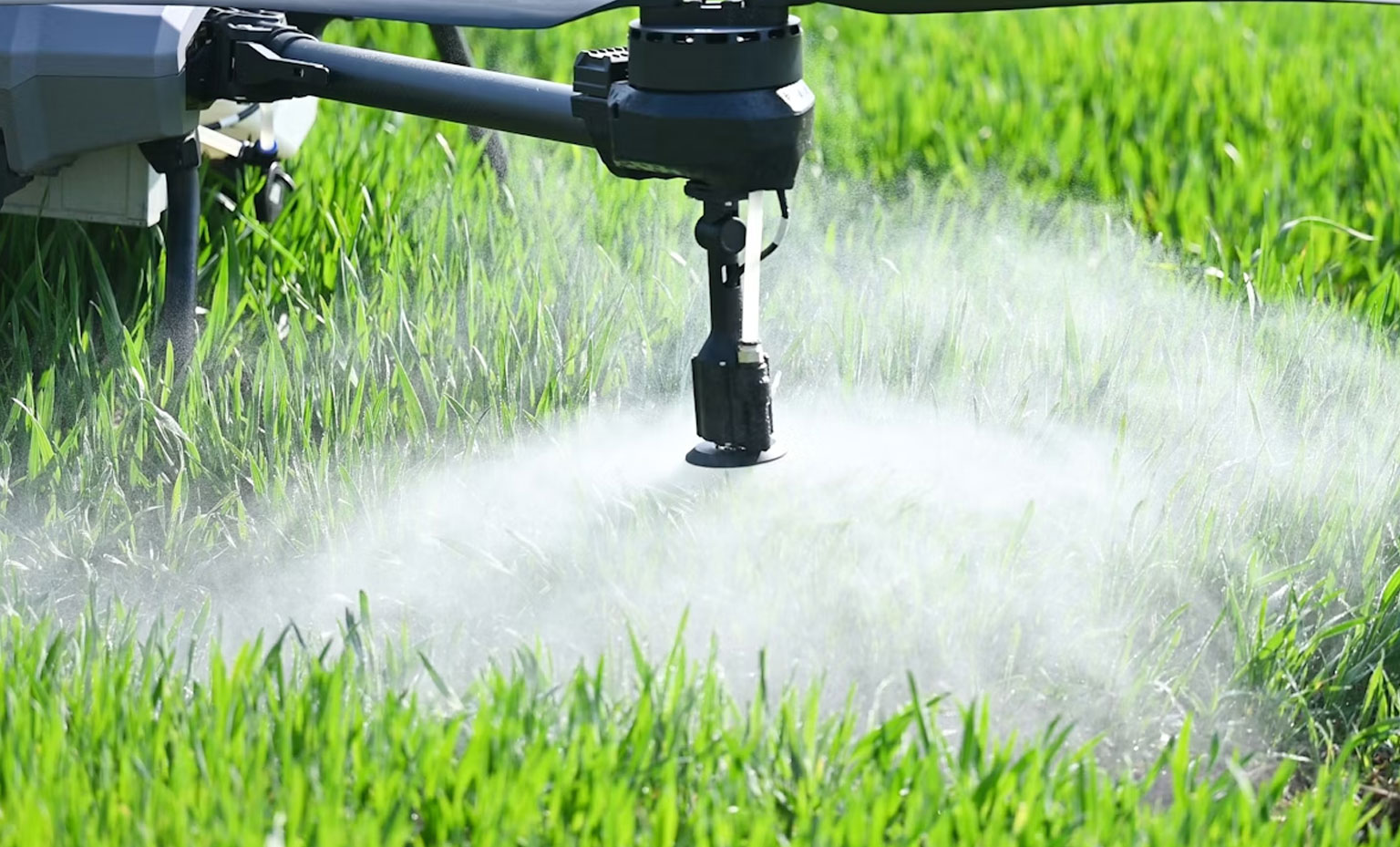 Smarter Agricultural Drones Revolutionizing Large-Scale Farming ...